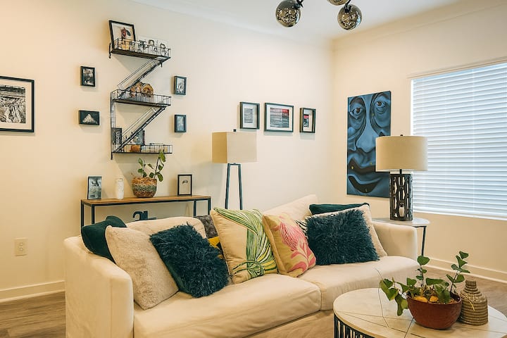 Spacious 3br  10 Min 2 Truist Park Free Parking - Buckhead