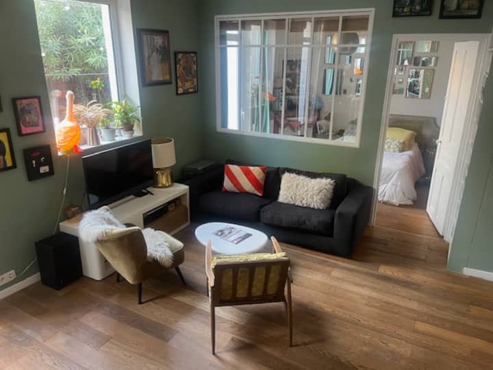 Feel At Home Near The Palais (8min) - Cannes