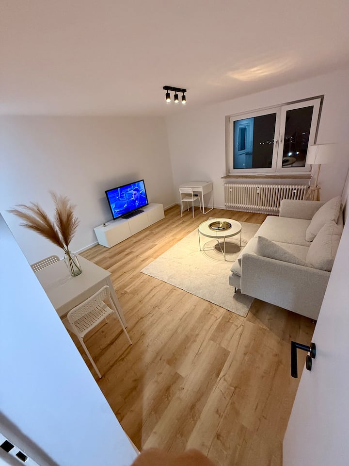 Design & Comfort – Modern 2br Apartment - Erlangen