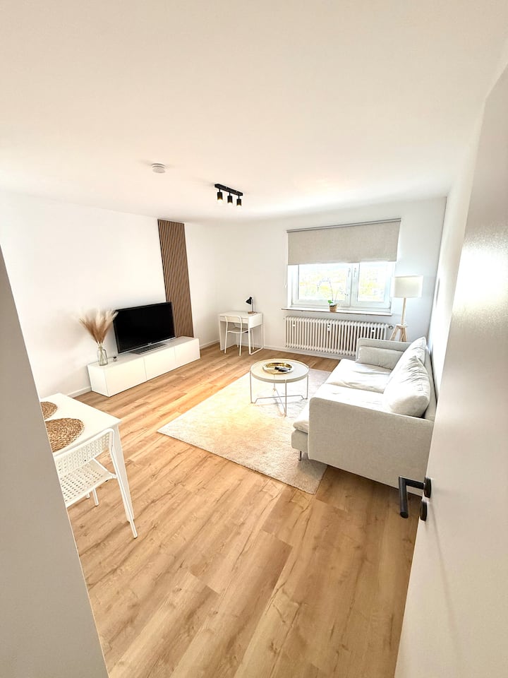 Design & Comfort – Modern 2br Apartment - Erlangen