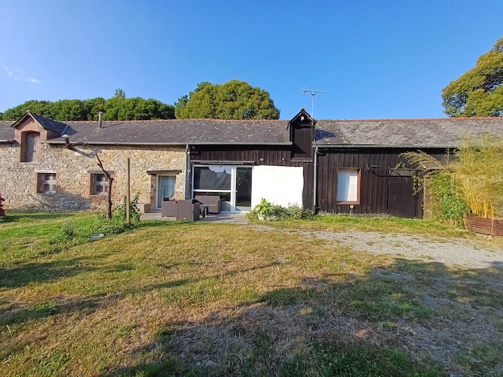 Logmt T2 36m² 
2 Lits+canap Lit+lit Appoint - Saint-Aubin-du-Cormier