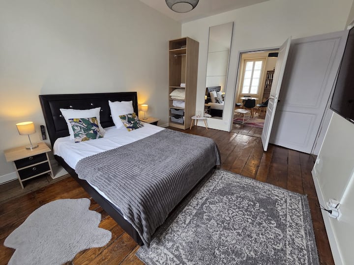 (A3) Espace Et Charme Au Calme - Coeur De Ville - Angoulême