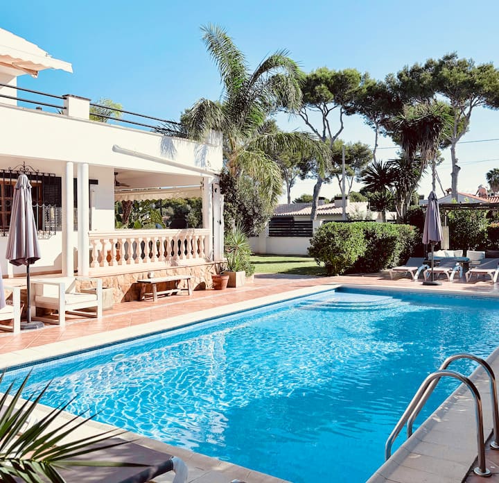 5 Bed Villa Large Pool Tennis Crt Tropical Gardens - Magaluf