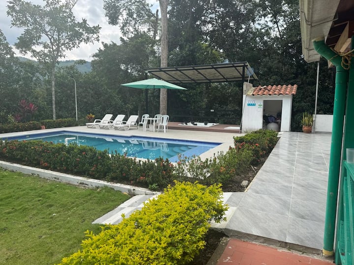 Hermosa Casa De Descanso En Tobia Cerca A Villeta - Chía
