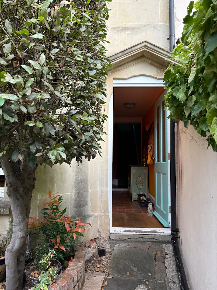 Private Bristol Hideaway W/ Contact-free Check-in - Bristol