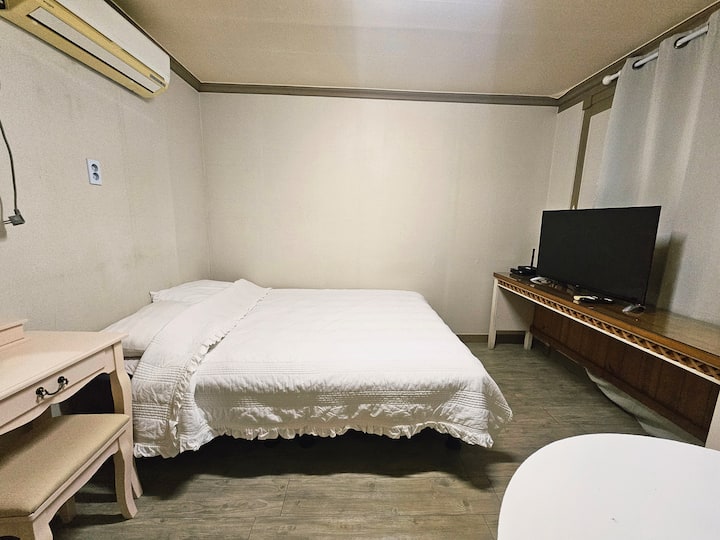 임당동 Ibe 투룸 영남대 지하철역 도보15분거리. 임당역 도보15분거리.위생소독철저 - Daegu