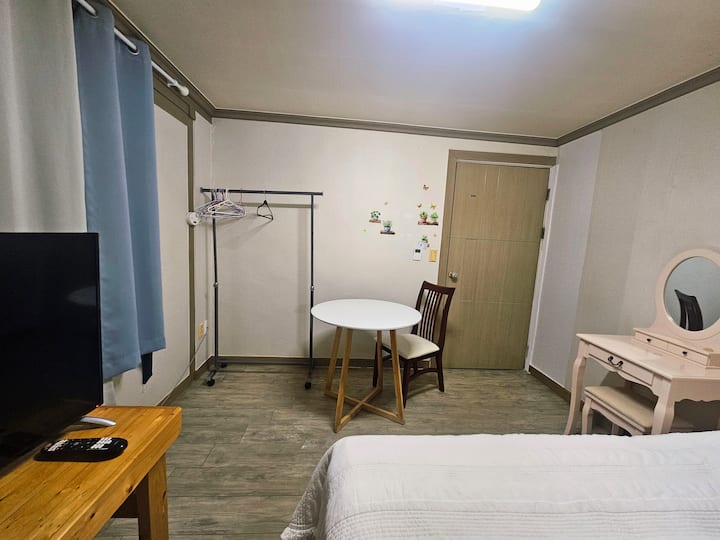 임당동 Ibe 투룸 영남대 지하철역 도보15분거리. 임당역 도보15분거리.위생소독철저 - 하양읍