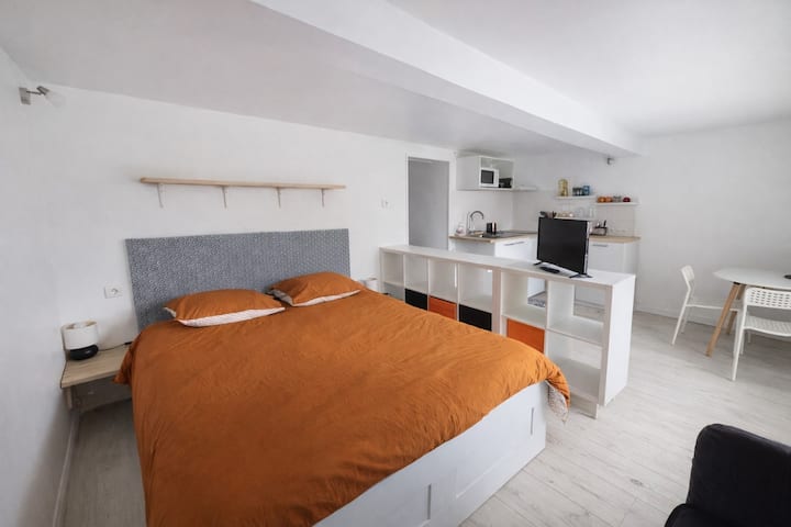 Studio Avec Jardin, Cuers Centre, Avec Parking - Cuers