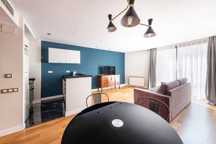 Belle Apartament 1 Chambre A Eixample Avec Parking - Barcelona