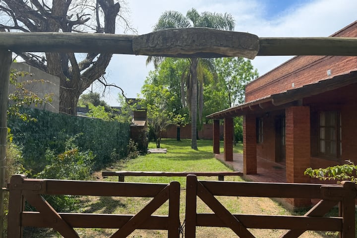 Casa Totalmente Equipada - Zon. Rec- Espacio Verde - Colón