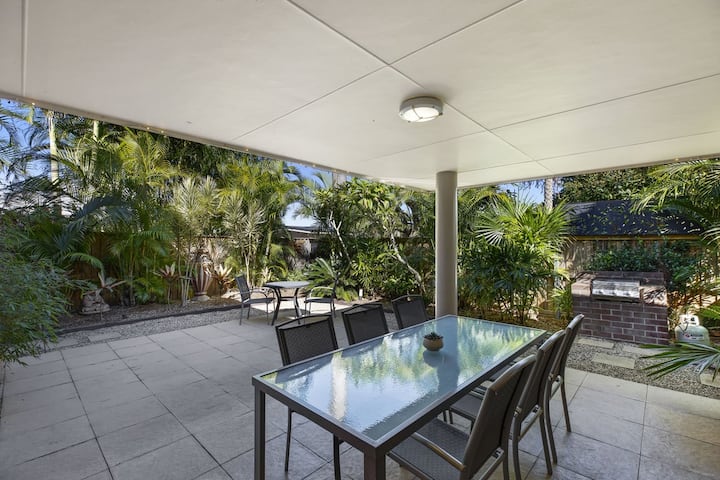Applecross Townhouse  300m Level Walk To The Beach - Avoca Beach