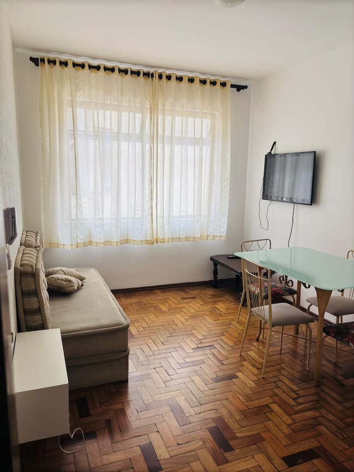 Pertinho Shopping, Feira, Bares, Mercado Farmacia - Belo Horizonte