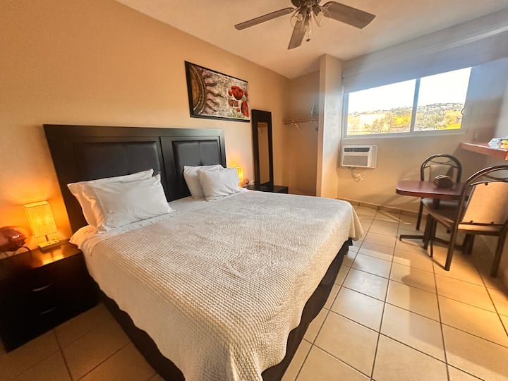 #2 Apartamento Cerca Del Centro Con Parking Y A/c - San Miguel de Allende