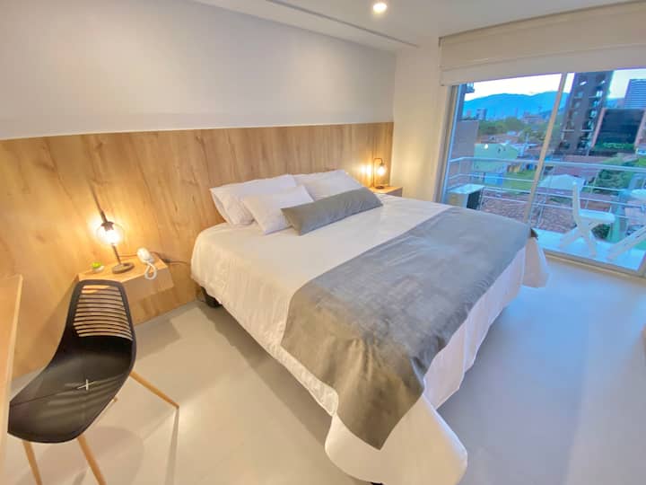 504 Lujoso Apartamento En El Poblado, Medellín. - Medellín, Colombia