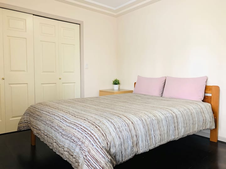 Good Room (Read Rules Before Booking) - Burnaby