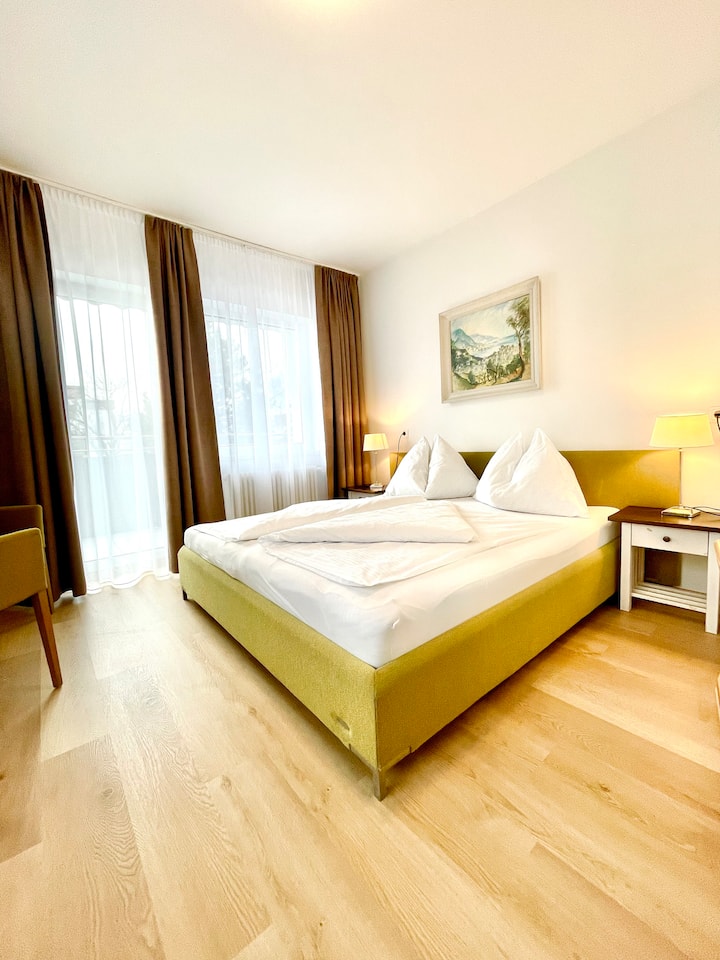 Gartenhotel Pension B&b Parkplatz - 因斯布魯克