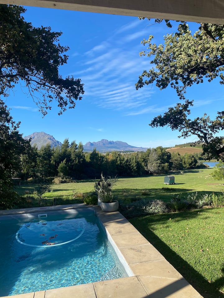 Wildlife Hideaway In The Vineyards - Stellenbosch