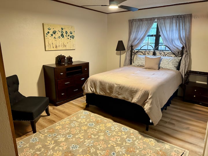Lovely Guest Suite In Gorgeous Home - Plano, TX