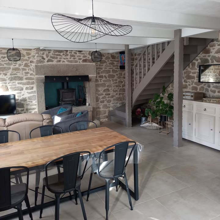 Jolie Maison En Pierre - Roscoff