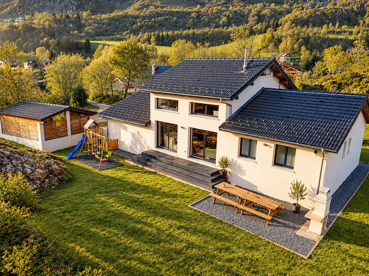 Gîte 3 éToiles Family House Ignaux 14 Personnes - Ax-les-Thermes