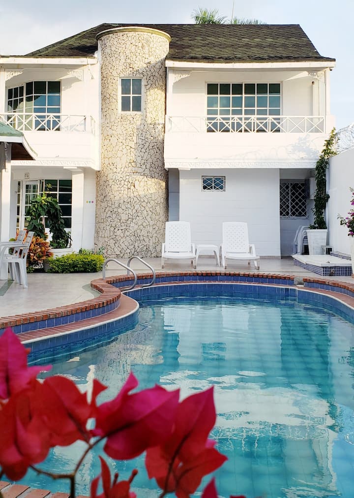 Frente A La Playa Exclusiva Piscina 4 Hab. 16 Pax - Cartagena