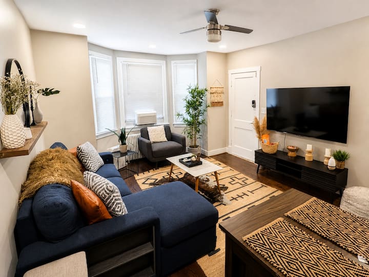 Cozy 2 Bdrm Condo A Few Minutes From Capitol Hill! - Forestville, MD