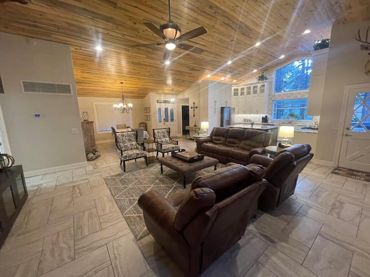 Continental Country Club Family Retreat - Flagstaff, AZ