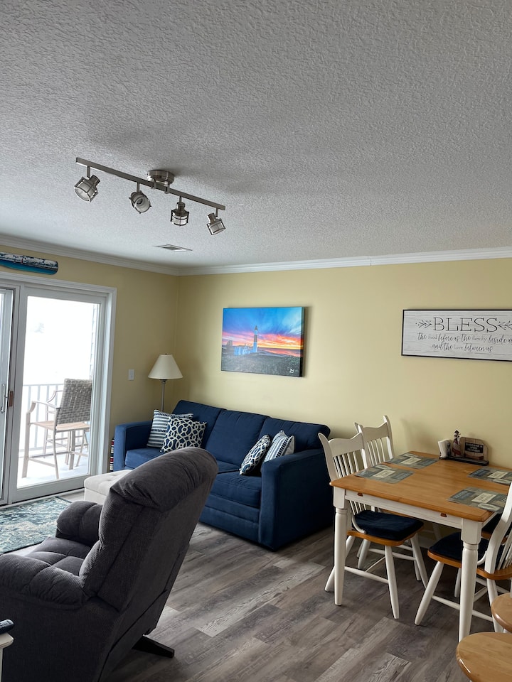 Lake Charlevoix Condo - Close To Boyne Mtn - East Jordan, MI