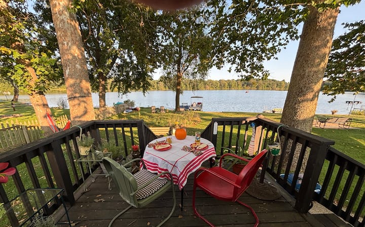 Peaceful 1961 Lake Cottage For Creatives - Sturgis, MI