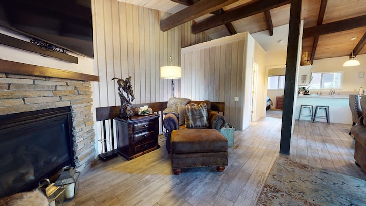 Mammoth Estates 234 Mountain Condo W/ Washer/dryer - June Lake, CA