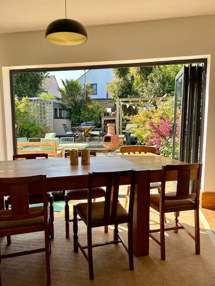 Seafront Home, Parking For 2 Cars & Sea Views - Herne Bay