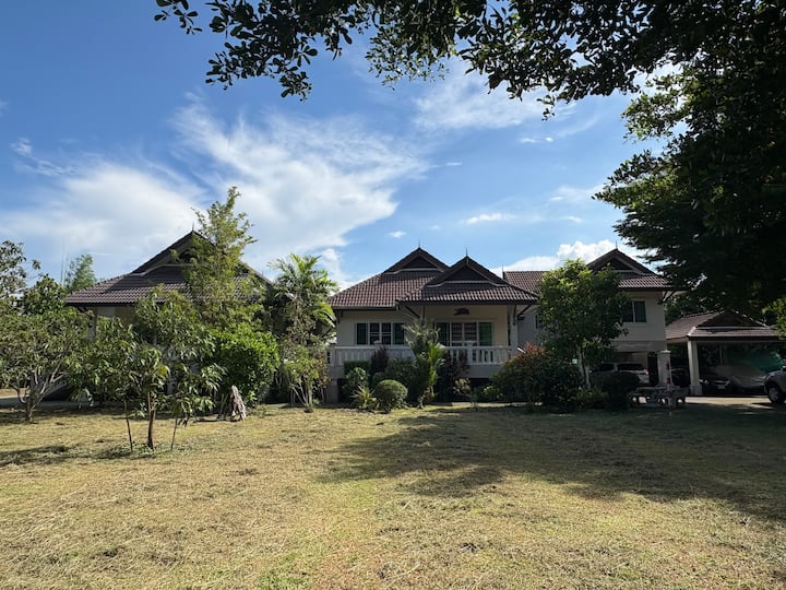 Ban Sannameng - Doi Saket District