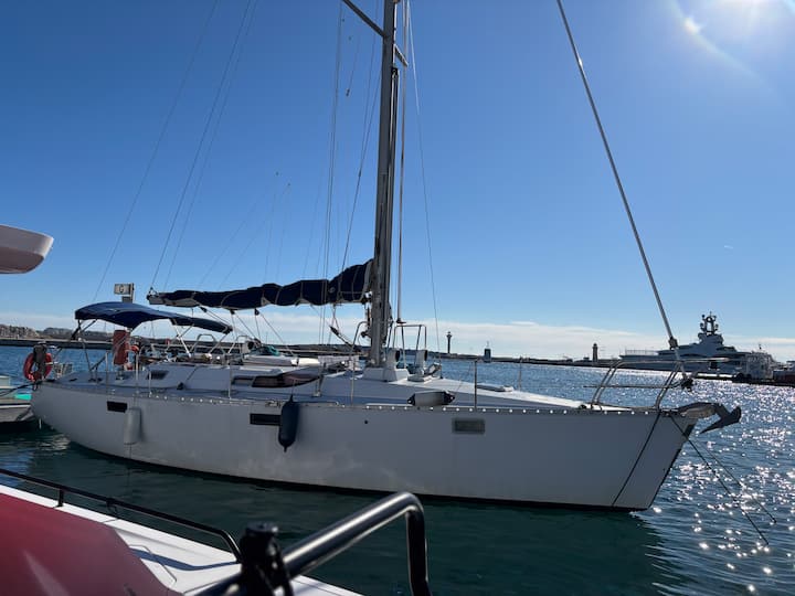 Atypique, Charmant - Cannes