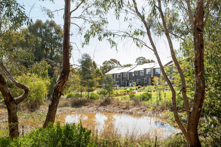 Stay At The Paddock Ecovillage - Castlemaine