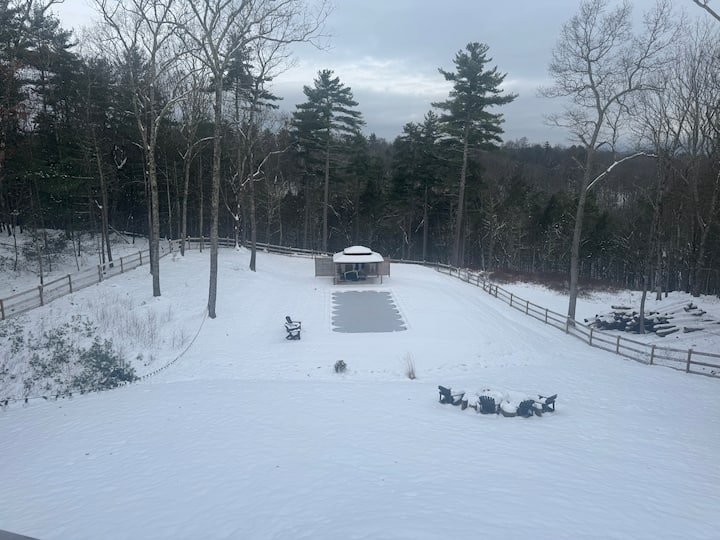 New Farmhouse Retreat - Kerhonkson, NY