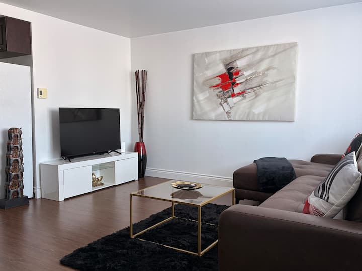 Luxurious One Bedroom Suite #2 - Kapuskasing