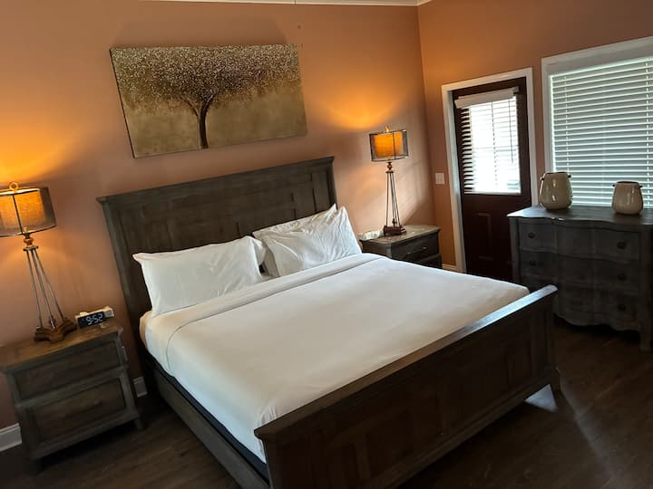1-bedroom Cabin With Screened In Porch - Rehobeth, AL