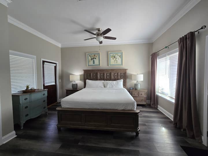 1-bedroom Cabin With Screened In Porch - Rehobeth, AL