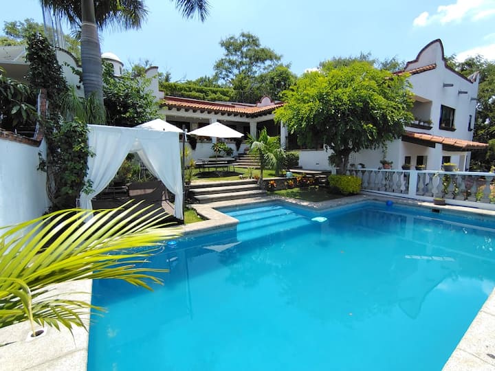 "La Toscana" ¡Hermosa Casa Para 16 A 20 Personas! - Cuernavaca