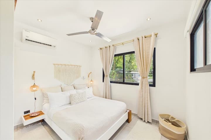 Walk To Guiones Beach | Heart Of Town | Apt #3 - Nosara