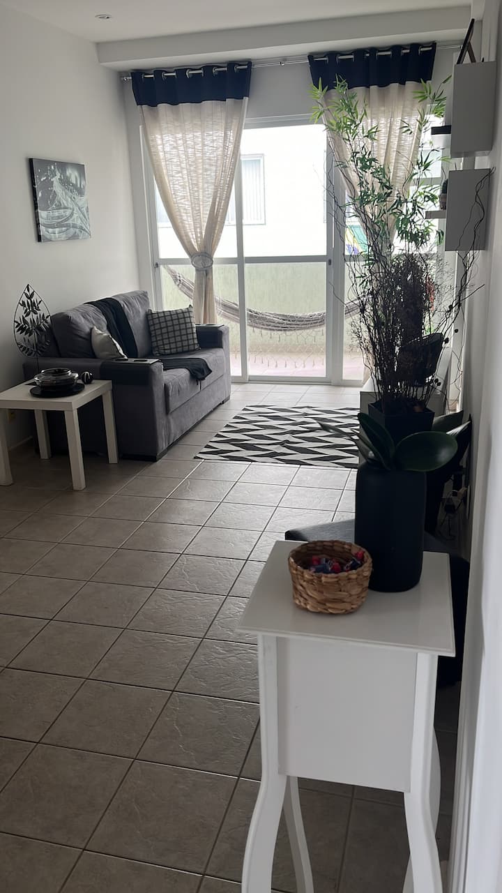 Apartamento Inteiro, óTima Localização - Recreio dos Bandeirantes