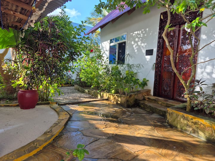 Mama Recho's Villa Near Beach With Local Cuisine - Tanzanie