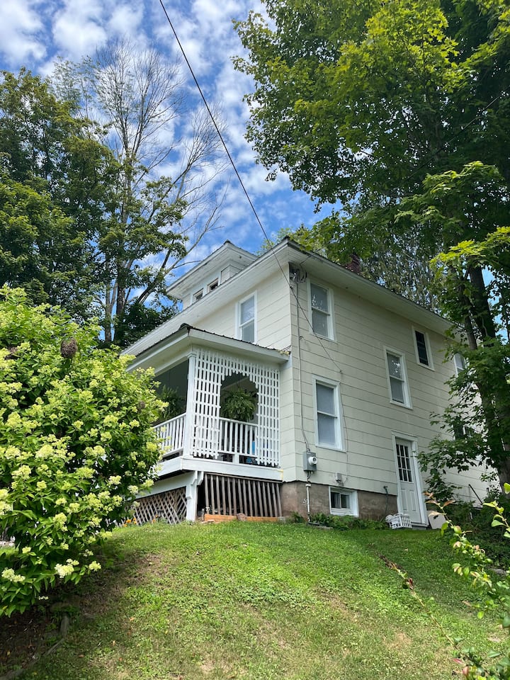 Trout Lily House Catskill Cozy - Livingston Manor