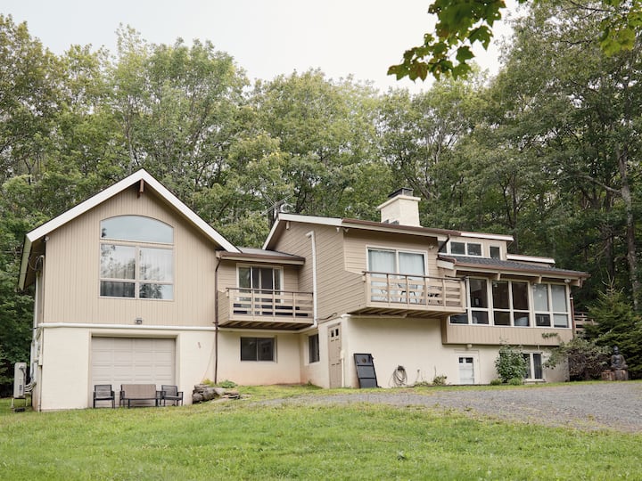 Mountain Home In The Heart Of Hunter, Ny - Hunter, NY