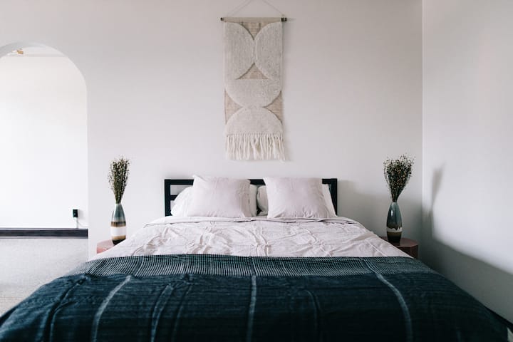 The Wilson: Historic Downtown Apt H. - Wisconsin