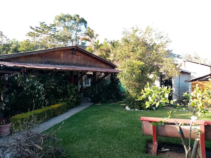 Macondo Un Lugar Para Vivir Relajado. - Santa Catarina Palopó