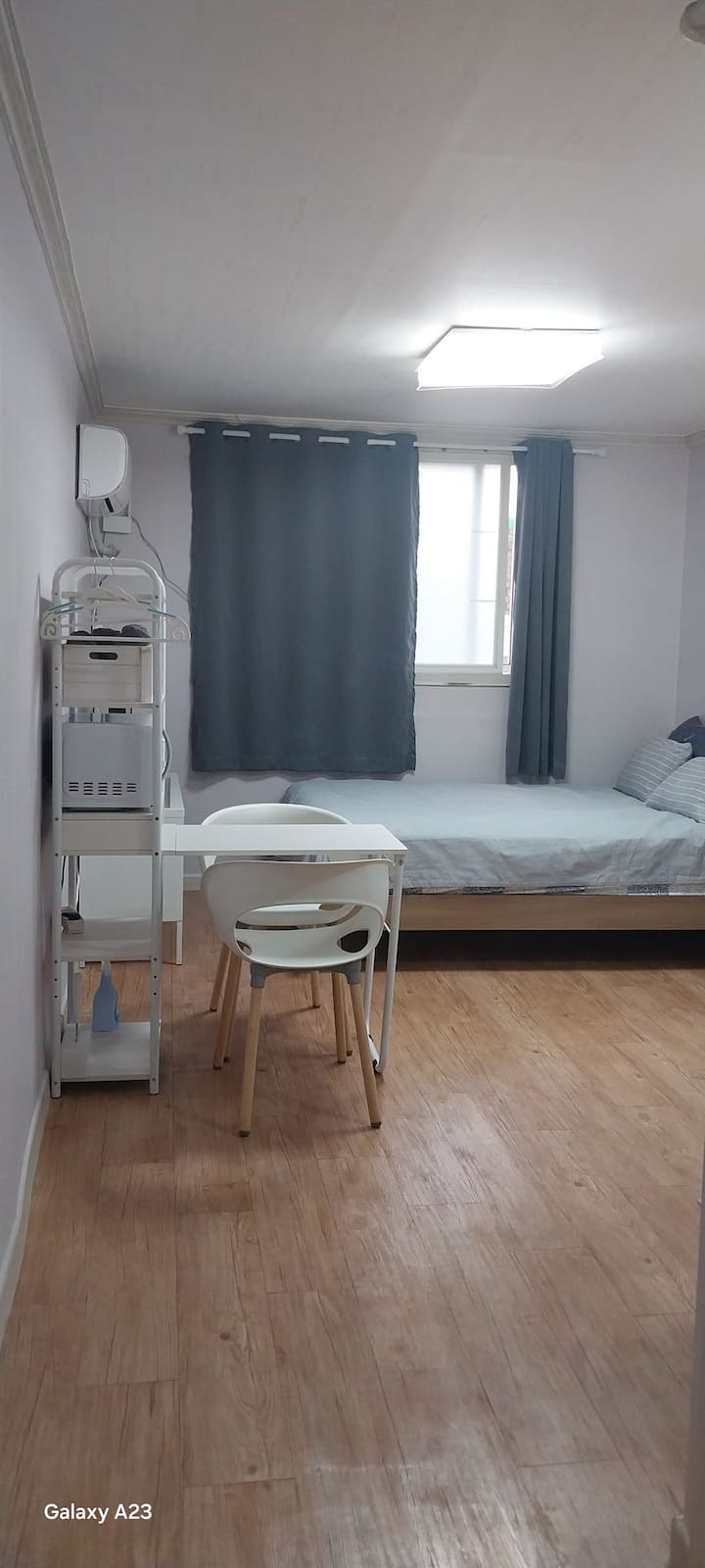 무지개 할로윈 방 [ 숙소청소시 방역실시 ] ( 인천터미널 ) - Incheon