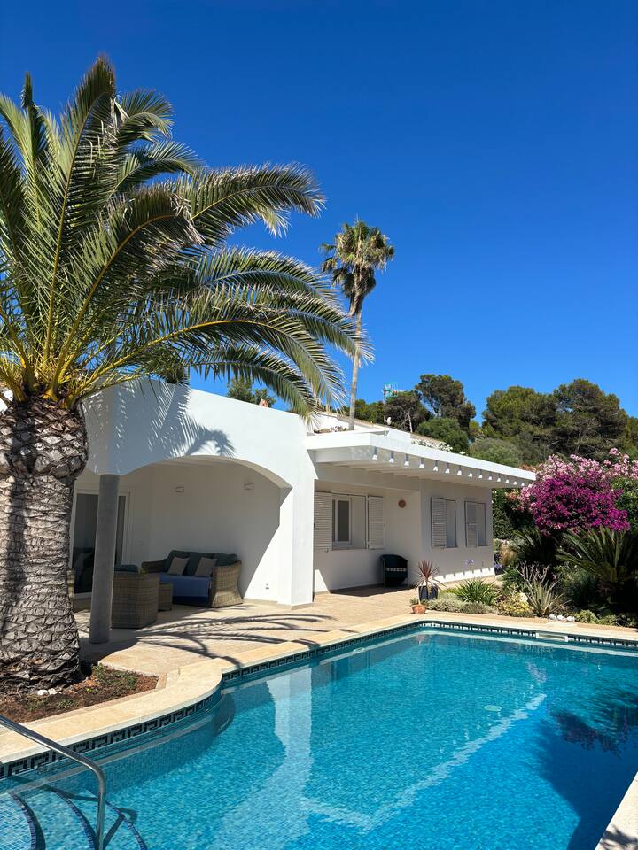 B5 - Comfortable Villa, Sea Views, Private Pool - Cala Galdana