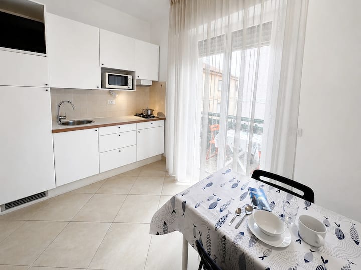 Residence Glicini - Monolocale Con Balcone - Family & Mtb - Finale Ligure