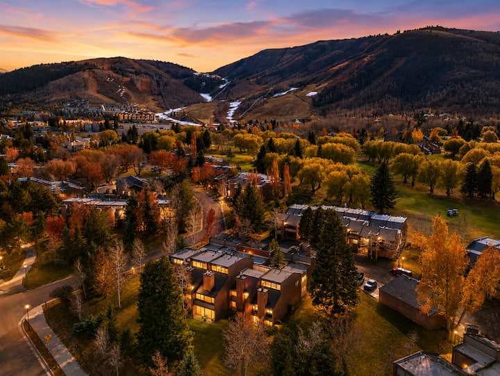 Park Avenue Hide Out By Casago - Park City, UT